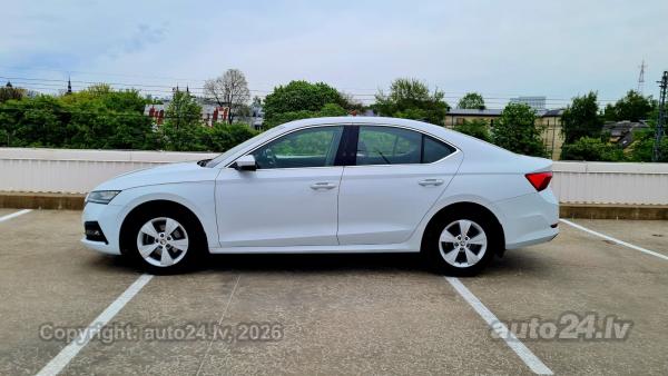 White Skoda Octavia 2021 in Tallinn, with an engine capacity of 1.00 L and mileage of 125 thousand km for 13990 €, photo 7 on AUTOMOTO.COM.LV