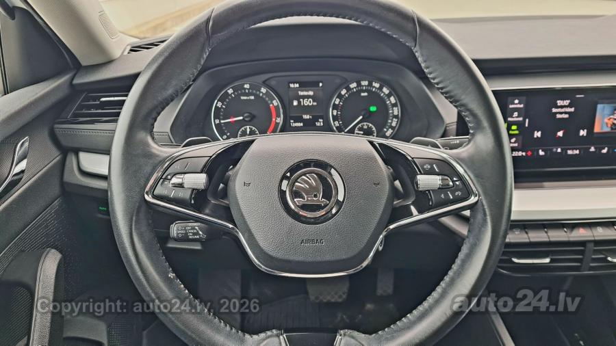 White Skoda Octavia 2021 in Tallinn, with an engine capacity of 1.00 L and mileage of 125 thousand km for 13990 €, photo 13 on AUTOMOTO.COM.LV