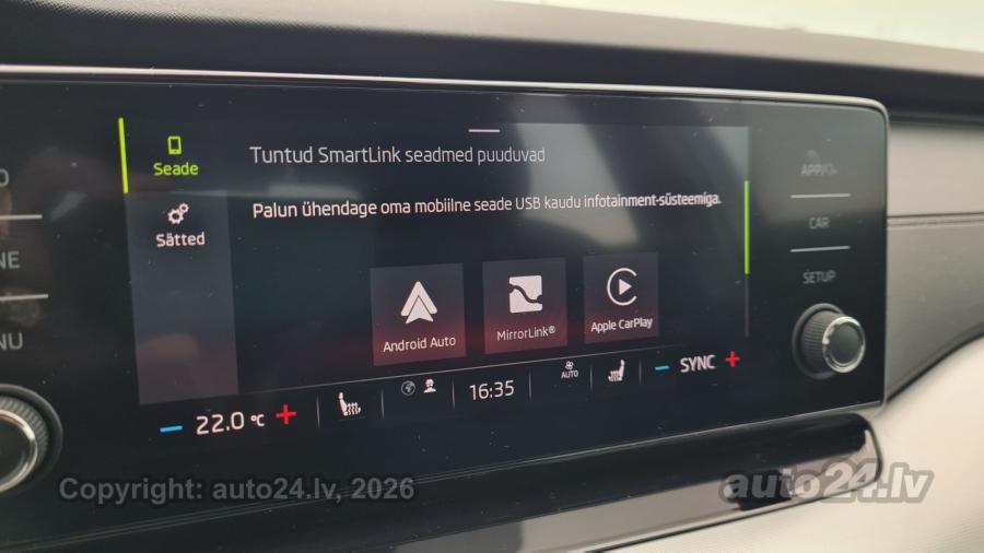 White Skoda Octavia 2021 in Tallinn, with an engine capacity of 1.00 L and mileage of 125 thousand km for 13990 €, photo 17 on AUTOMOTO.COM.LV