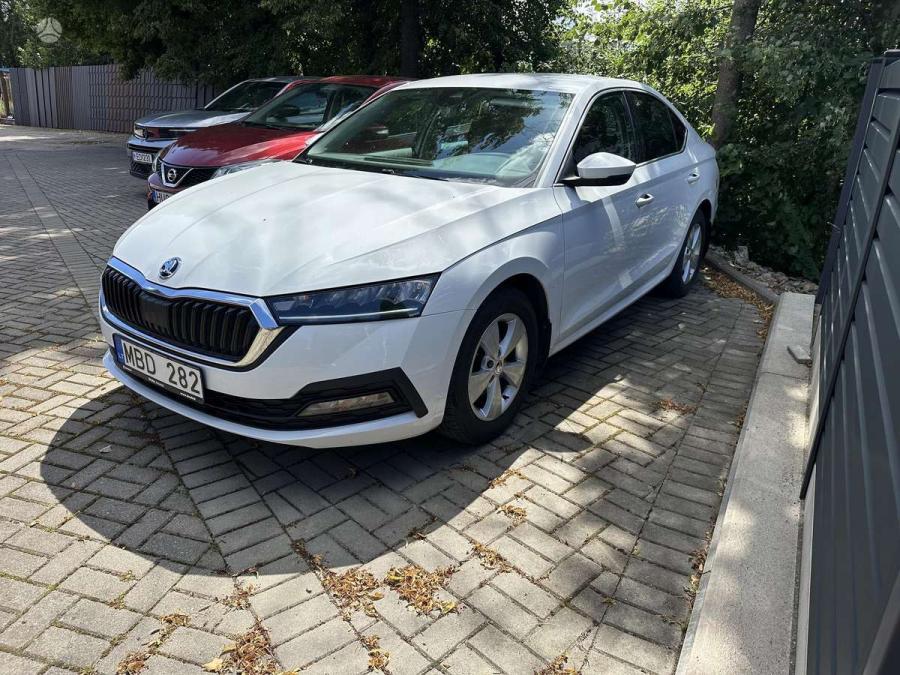 Balts Skoda Octavia 2021 Kauņa, ar dzinēja tilpumu 1.00 L un nobraukumu 113 tūkst. km par 11800 €, foto 4 vietnē AUTOMOTO.COM.LV