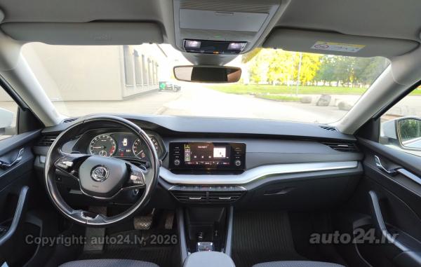 Balts Skoda Octavia 2021 Tallina, ar dzinēja tilpumu 2.00 L un nobraukumu 112 tūkst. km par 16590 €, foto 5 vietnē AUTOMOTO.COM.LV