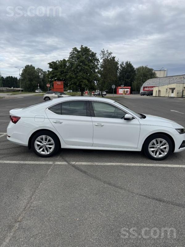 Balts Skoda Octavia 2021 Rīga, ar dzinēja tilpumu 1.50 L un nobraukumu 66 tūkst. km par 19990 €, foto 4 vietnē AUTOMOTO.COM.LV