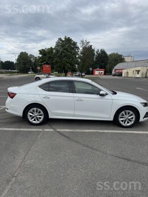Balts Skoda Octavia 2021 Rīga, ar dzinēja tilpumu 1.50 L un nobraukumu 66 tūkst. km par 19990 €, foto 5 vietnē AUTOMOTO.COM.LV