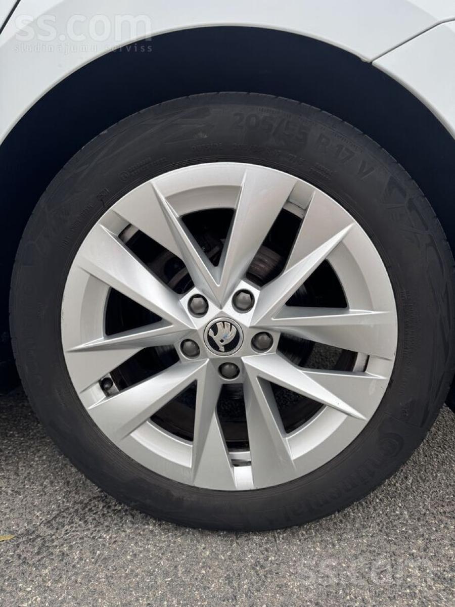 Balts Skoda Octavia 2021 Rīga, ar dzinēja tilpumu 1.50 L un nobraukumu 66 tūkst. km par 19990 €, foto 9 vietnē AUTOMOTO.COM.LV