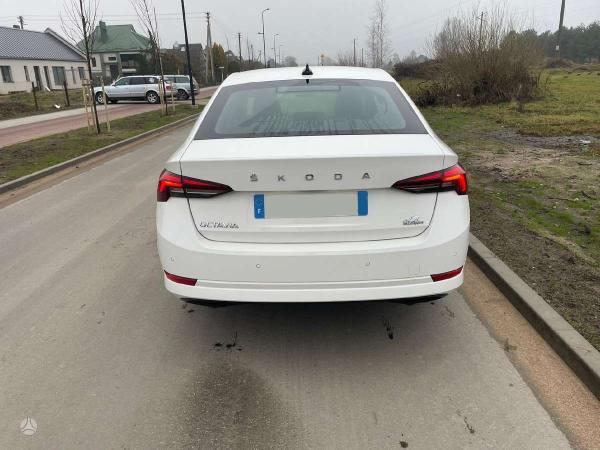Balts Skoda Octavia 2022 Tauragė, ar dzinēja tilpumu 2.00 L un nobraukumu 223 tūkst. km par 12400 €, foto 4 vietnē AUTOMOTO.COM.LV
