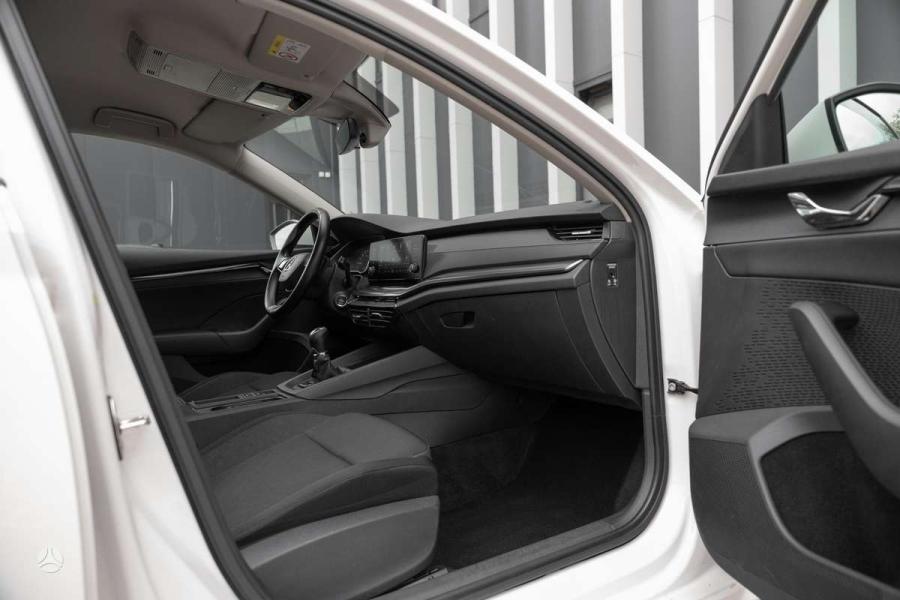 Balts Skoda Octavia 2022 Viļņa, ar dzinēja tilpumu 1.97 L un nobraukumu 286 tūkst. km par 14450 €, foto 18 vietnē AUTOMOTO.COM.LV
