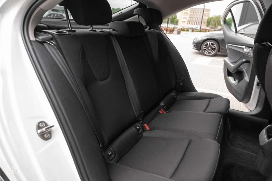 Balts Skoda Octavia 2022 Viļņa, ar dzinēja tilpumu 1.97 L un nobraukumu 286 tūkst. km par 14450 €, foto 19 vietnē AUTOMOTO.COM.LV