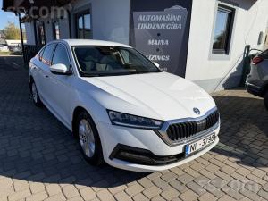 White Skoda Octavia 2022 in Talsi, with an engine capacity of 1.00 L and mileage of 150 thousand km for 13900 €, photo  on AUTOMOTO.COM.LV