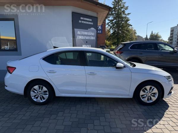Balts Skoda Octavia 2022 Talsi, ar dzinēja tilpumu 1.00 L un nobraukumu 150 tūkst. km par 13900 €, foto 3 vietnē AUTOMOTO.COM.LV