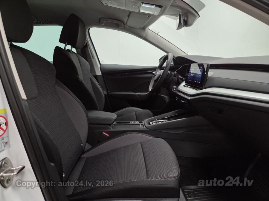 Balts Skoda Octavia 2024 Tallina, ar dzinēja tilpumu 1.50 L un nobraukumu 16 tūkst. km par 26900 €, foto 18 vietnē AUTOMOTO.COM.LV