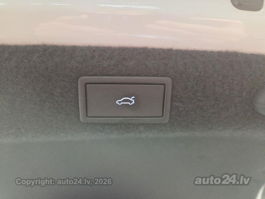Balts Skoda Octavia 2024 Tallina, ar dzinēja tilpumu 1.50 L un nobraukumu 16 tūkst. km par 26900 €, foto 21 vietnē AUTOMOTO.COM.LV