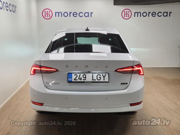 Balts Skoda Octavia 2024 Tallina, ar dzinēja tilpumu 1.50 L un nobraukumu 25 tūkst. km par 23400 €, foto 4 vietnē AUTOMOTO.COM.LV