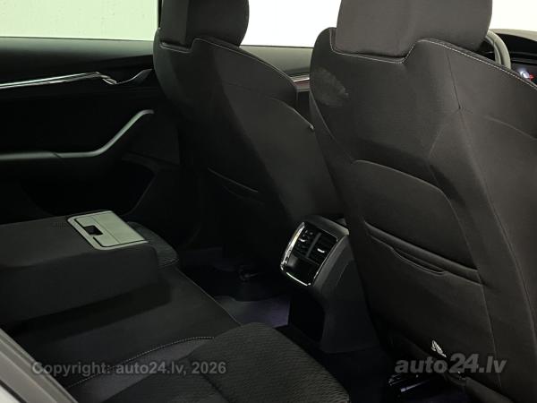 White Skoda Octavia 2024 in Tallinn, with an engine capacity of 1.50 L and mileage of 25 thousand km for 23500 €, photo 4 on AUTOMOTO.COM.LV