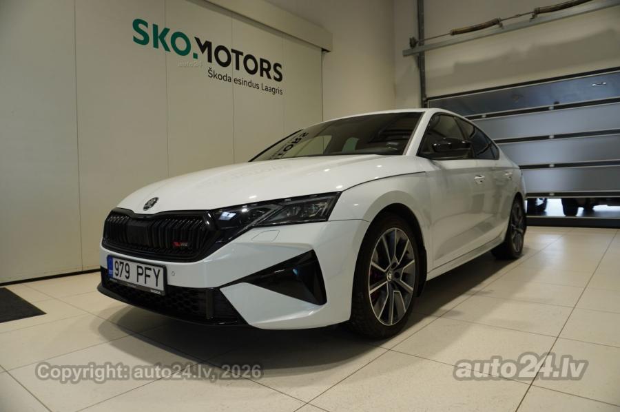 Balts Skoda Octavia 2024 Tallina, ar dzinēja tilpumu 2.00 L un nobraukumu 43 tūkst. km par 35900 €, foto 1 vietnē AUTOMOTO.COM.LV