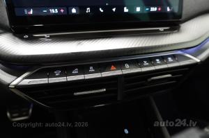 Balts Skoda Octavia 2024 Tallina, ar dzinēja tilpumu 2.00 L un nobraukumu 43 tūkst. km par 35900 €, foto 26 vietnē AUTOMOTO.COM.LV