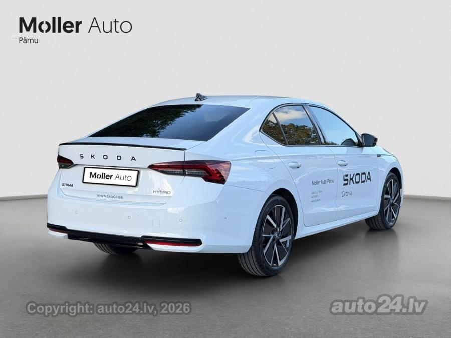 Balts Skoda Octavia 2026 Pērnava, ar dzinēja tilpumu 1.50 L un nobraukumu 3 tūkst. km par 36900 €, foto 3 vietnē AUTOMOTO.COM.LV