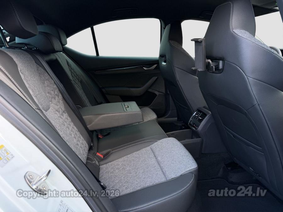 Balts Skoda Octavia 2026 Pērnava, ar dzinēja tilpumu 1.50 L un nobraukumu 3 tūkst. km par 36900 €, foto 7 vietnē AUTOMOTO.COM.LV