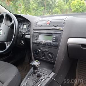 Balts Skoda Octavia 2005 Rīga, ar dzinēja tilpumu 1.90 L un nobraukumu 405 tūkst. km par 1549 €, foto 8 vietnē AUTOMOTO.COM.LV