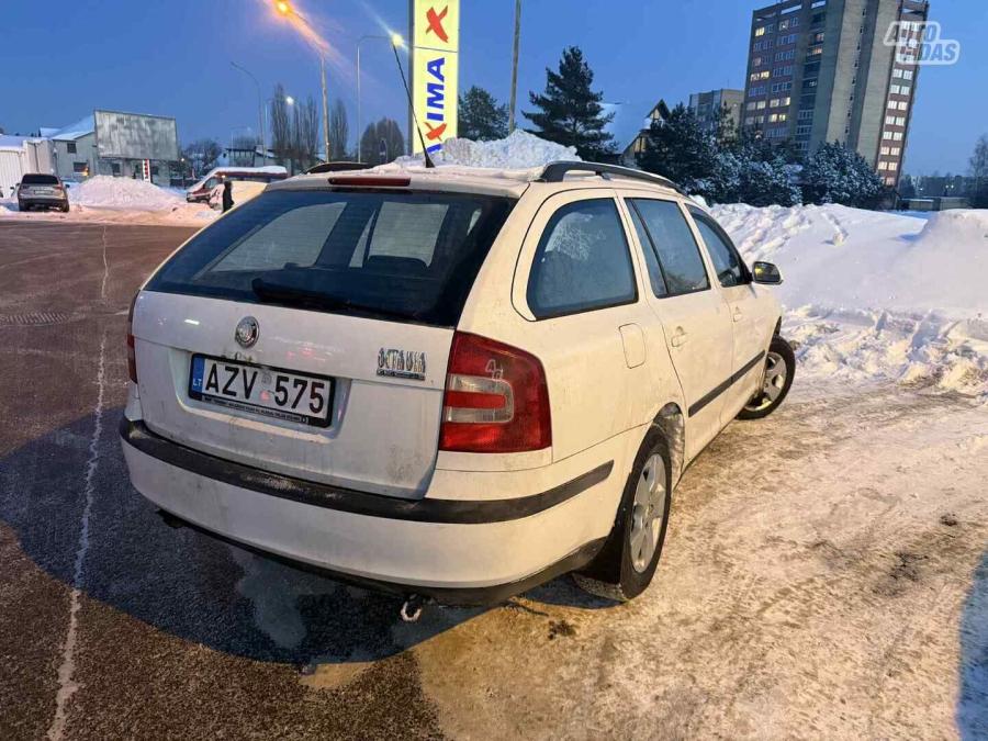 Balts Skoda Octavia 2005 Panevēža, ar dzinēja tilpumu 2.00 L un nobraukumu 203 tūkst. km par 1400 €, foto 11 vietnē AUTOMOTO.COM.LV