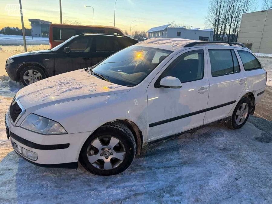 Balts Skoda Octavia 2005 Panevēža, ar dzinēja tilpumu 2.00 L un nobraukumu 203 tūkst. km par 1400 €, foto 12 vietnē AUTOMOTO.COM.LV