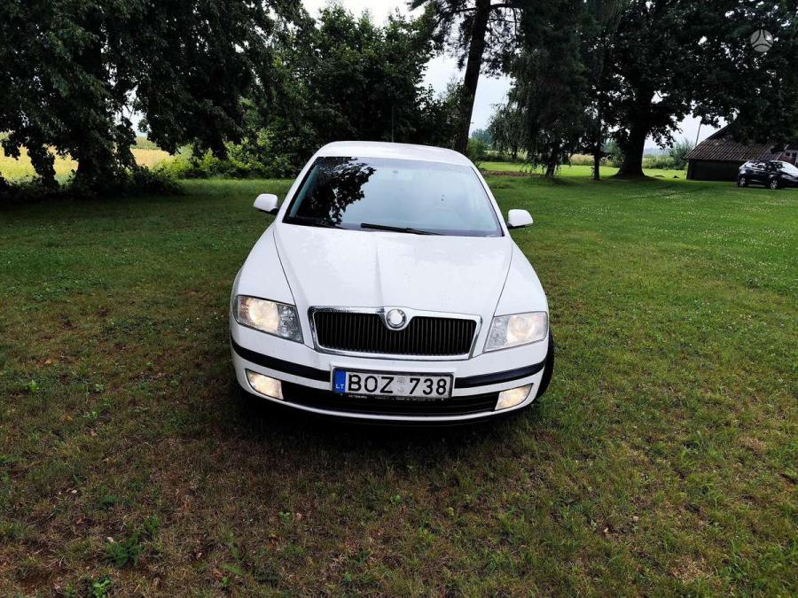 Balts Skoda Octavia 2006 Panevēža, ar dzinēja tilpumu 1.90 L un nobraukumu 420 tūkst. km par 1100 €, foto 4 vietnē AUTOMOTO.COM.LV