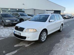 Balts Skoda Octavia 2007 Viļņa, ar dzinēja tilpumu 1.97 L un nobraukumu 300 tūkst. km par 2350 €, foto  vietnē AUTOMOTO.COM.LV