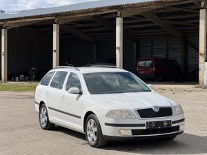 White Skoda Octavia 2007 in Vilnius, with an engine capacity of 2.00 L and mileage of 210 thousand km for 1750 €, photo 3 on AUTOMOTO.COM.LV