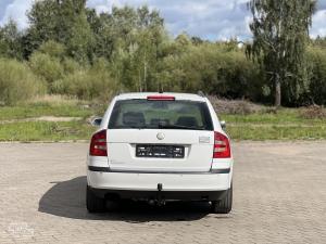 White Skoda Octavia 2007 in Vilnius, with an engine capacity of 2.00 L and mileage of 210 thousand km for 1750 €, photo 6 on AUTOMOTO.COM.LV