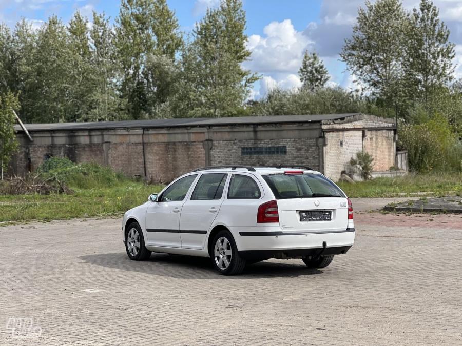 White Skoda Octavia 2007 in Vilnius, with an engine capacity of 2.00 L and mileage of 210 thousand km for 1750 €, photo 7 on AUTOMOTO.COM.LV