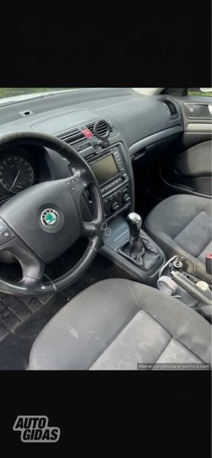 White Skoda Octavia 2007 in Vilnius, with an engine capacity of 2.00 L and mileage of 210 thousand km for 1750 €, photo 10 on AUTOMOTO.COM.LV