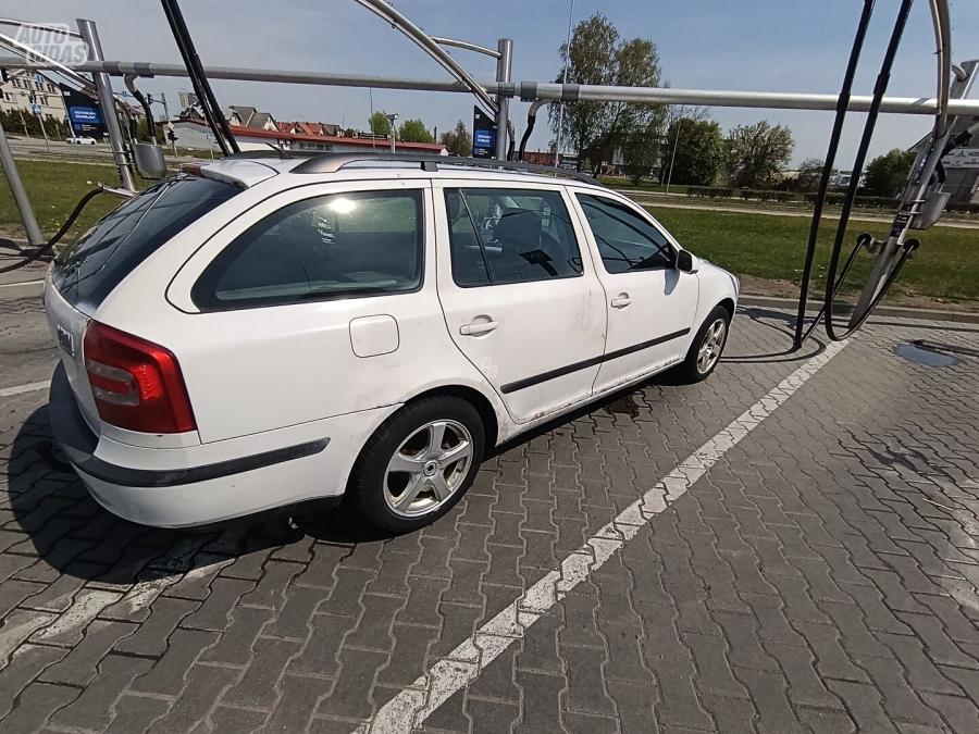 Белый Шкода Октавия 2008 в Клайпеда, объемом двигателя 1.90 л и пробегом 432 тыс. км за 839 €, фото 7 на AUTOMOTO.COM.LV