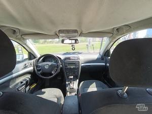 Белый Шкода Октавия 2008 в Клайпеда, объемом двигателя 1.90 л и пробегом 432 тыс. км за 839 €, фото 8 на AUTOMOTO.COM.LV