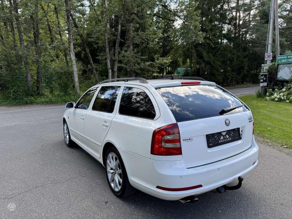 Balts Skoda Octavia 2008 Viļņa, ar dzinēja tilpumu 1.97 L un nobraukumu 366 tūkst. km par 2850 €, foto 8 vietnē AUTOMOTO.COM.LV