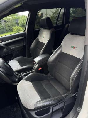White Skoda Octavia 2008 in Vilnius, with an engine capacity of 1.97 L and mileage of 366 thousand km for 2850 €, photo 14 on AUTOMOTO.COM.LV