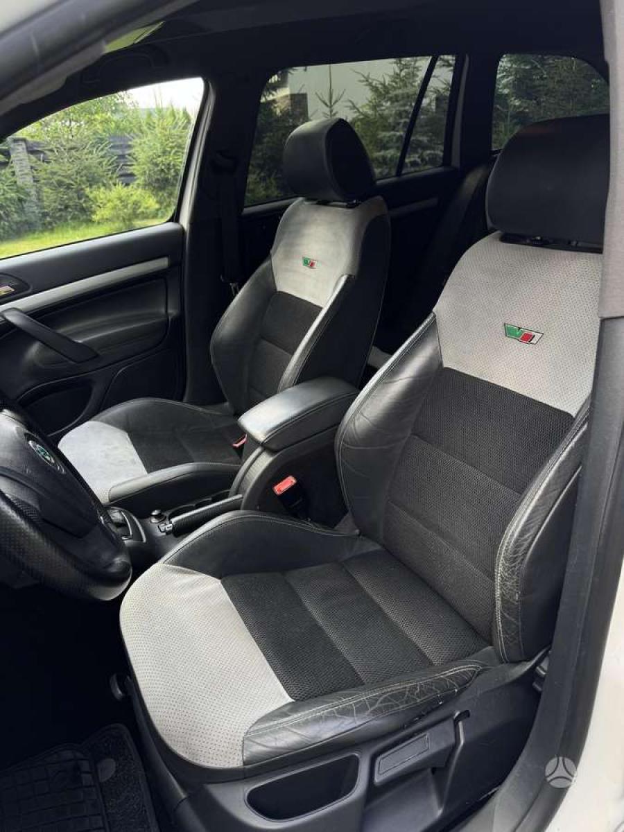White Skoda Octavia 2008 in Vilnius, with an engine capacity of 1.97 L and mileage of 366 thousand km for 2850 €, photo 14 on AUTOMOTO.COM.LV