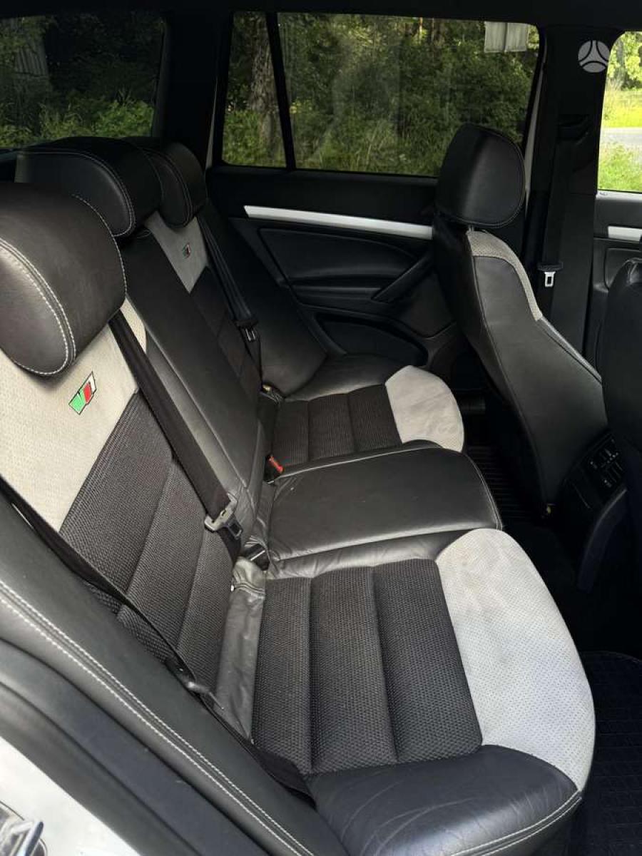 White Skoda Octavia 2008 in Vilnius, with an engine capacity of 1.97 L and mileage of 366 thousand km for 2850 €, photo 22 on AUTOMOTO.COM.LV