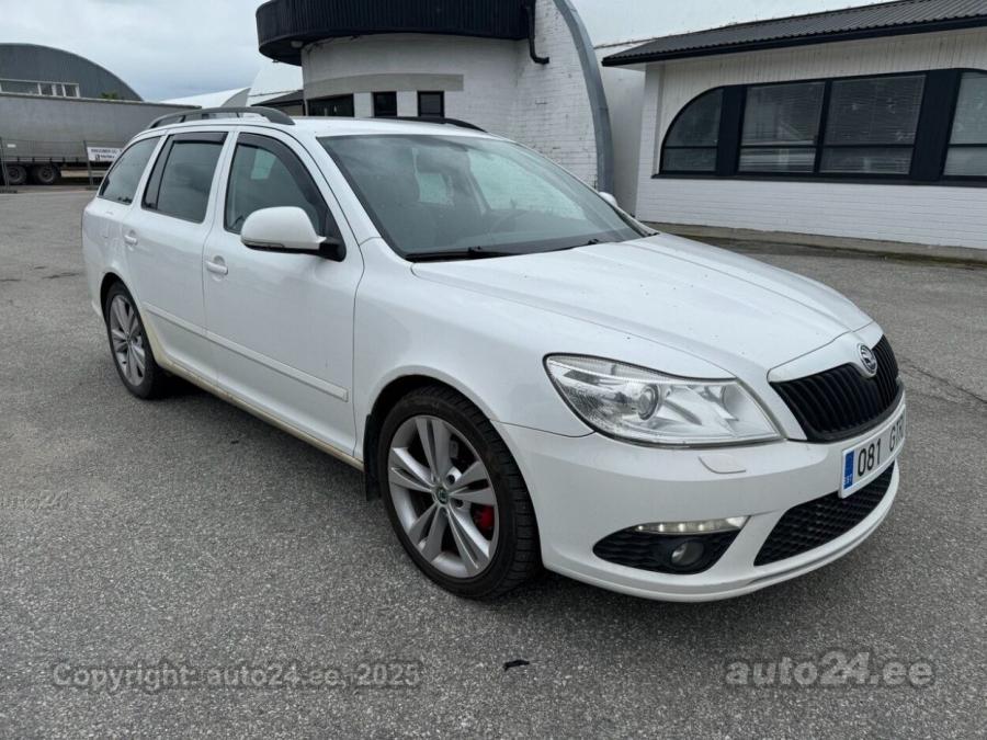 Balts Skoda Octavia 2009 Tallina, ar dzinēja tilpumu 2.00 L un nobraukumu 376 tūkst. km par 3750 €, foto 3 vietnē AUTOMOTO.COM.LV