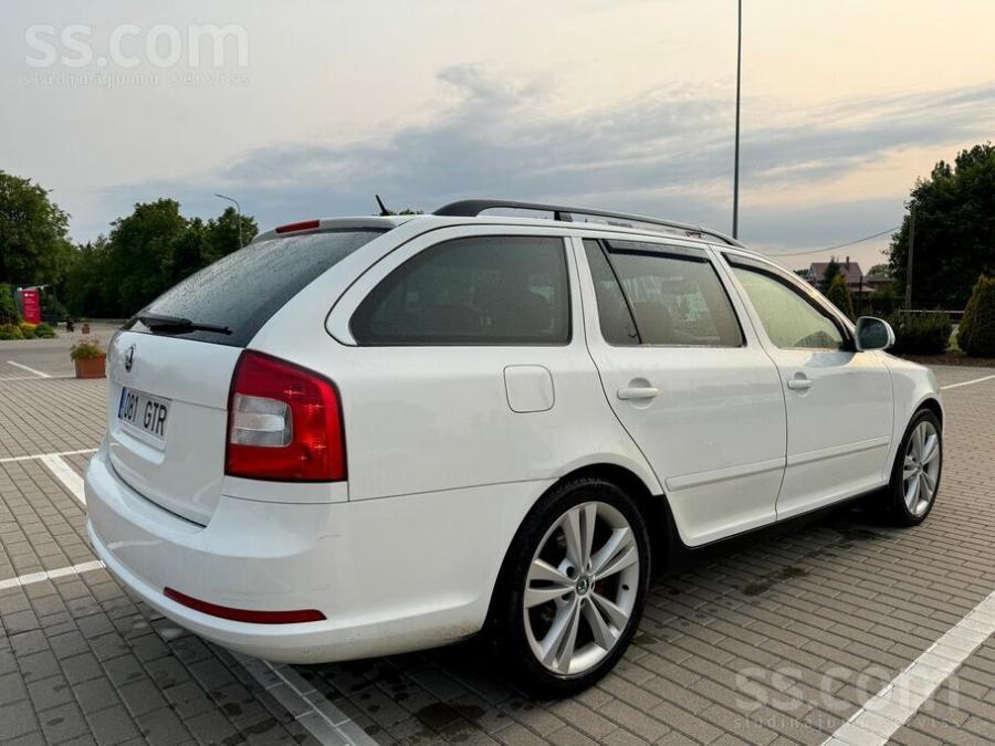 Balts Skoda Octavia 2009 Rīga, ar dzinēja tilpumu 2.00 L un nobraukumu 0 tūkst. km par 4500 €, foto 8 vietnē AUTOMOTO.COM.LV