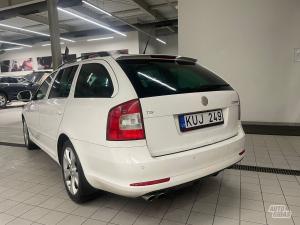 Balts Skoda Octavia 2009 Kauņa, ar dzinēja tilpumu 1.80 L un nobraukumu 333 tūkst. km par 2950 €, foto 4 vietnē AUTOMOTO.COM.LV