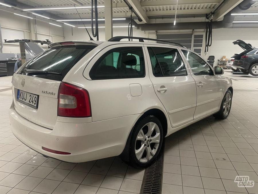 Balts Skoda Octavia 2009 Kauņa, ar dzinēja tilpumu 1.80 L un nobraukumu 333 tūkst. km par 2950 €, foto 6 vietnē AUTOMOTO.COM.LV