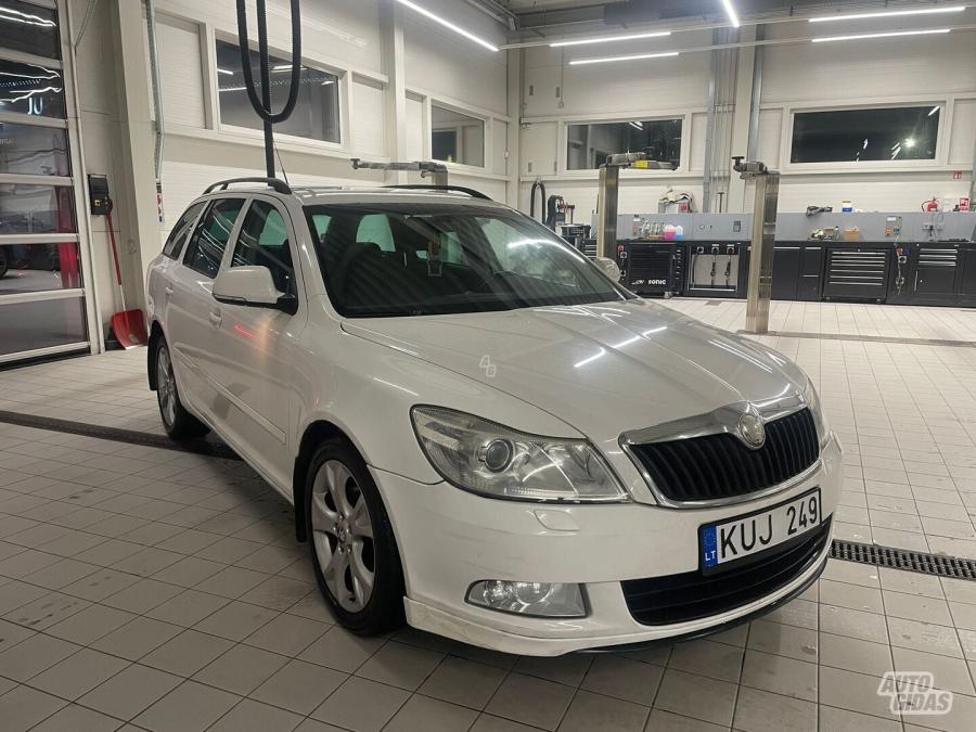 Balts Skoda Octavia 2009 Kauņa, ar dzinēja tilpumu 1.80 L un nobraukumu 333 tūkst. km par 2950 €, foto 8 vietnē AUTOMOTO.COM.LV
