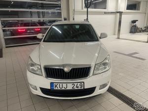 Balts Skoda Octavia 2009 Kauņa, ar dzinēja tilpumu 1.80 L un nobraukumu 333 tūkst. km par 2950 €, foto 9 vietnē AUTOMOTO.COM.LV
