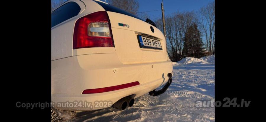 White Skoda Octavia 2009 in Tallinn, with an engine capacity of 2.00 L and mileage of 285 thousand km for 4100 €, photo 7 on AUTOMOTO.COM.LV