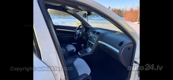 Balts Skoda Octavia 2009 Tallina, ar dzinēja tilpumu 2.00 L un nobraukumu 285 tūkst. km par 4100 €, foto 9 vietnē AUTOMOTO.COM.LV