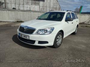 Balts Skoda Octavia 2009 Tallina, ar dzinēja tilpumu 1.60 L un nobraukumu 249 tūkst. km par 1950 €, foto  vietnē AUTOMOTO.COM.LV