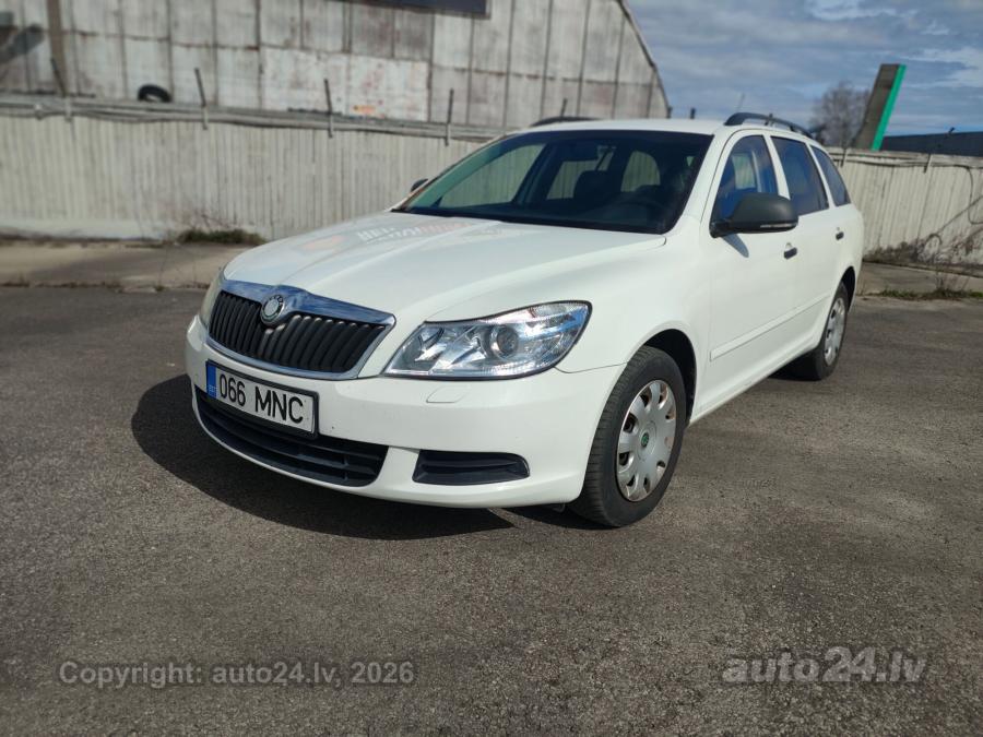 Balts Skoda Octavia 2009 Tallina, ar dzinēja tilpumu 1.60 L un nobraukumu 249 tūkst. km par 1950 €, foto 1 vietnē AUTOMOTO.COM.LV