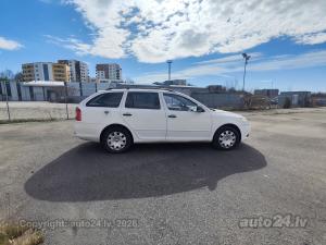Balts Skoda Octavia 2009 Tallina, ar dzinēja tilpumu 1.60 L un nobraukumu 249 tūkst. km par 1950 €, foto 11 vietnē AUTOMOTO.COM.LV