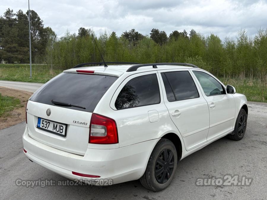 White Skoda Octavia 2009 in Rapla, with an engine capacity of 1.90 L and mileage of 434 thousand km for 2000 €, photo 4 on AUTOMOTO.COM.LV