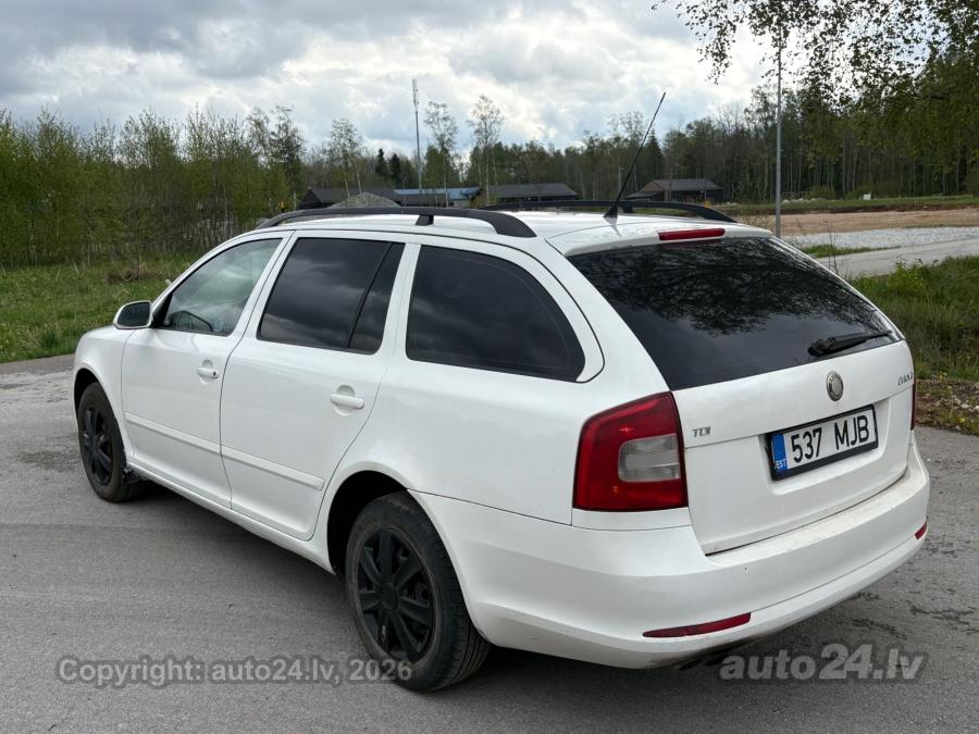 White Skoda Octavia 2009 in Rapla, with an engine capacity of 1.90 L and mileage of 434 thousand km for 2000 €, photo 7 on AUTOMOTO.COM.LV