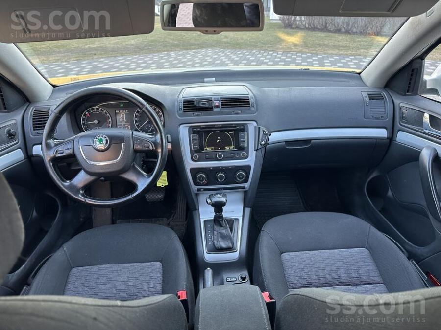 Balts Skoda Octavia 2009 Rīga, ar dzinēja tilpumu 1.90 L un nobraukumu 351 tūkst. km par 3650 €, foto 7 vietnē AUTOMOTO.COM.LV